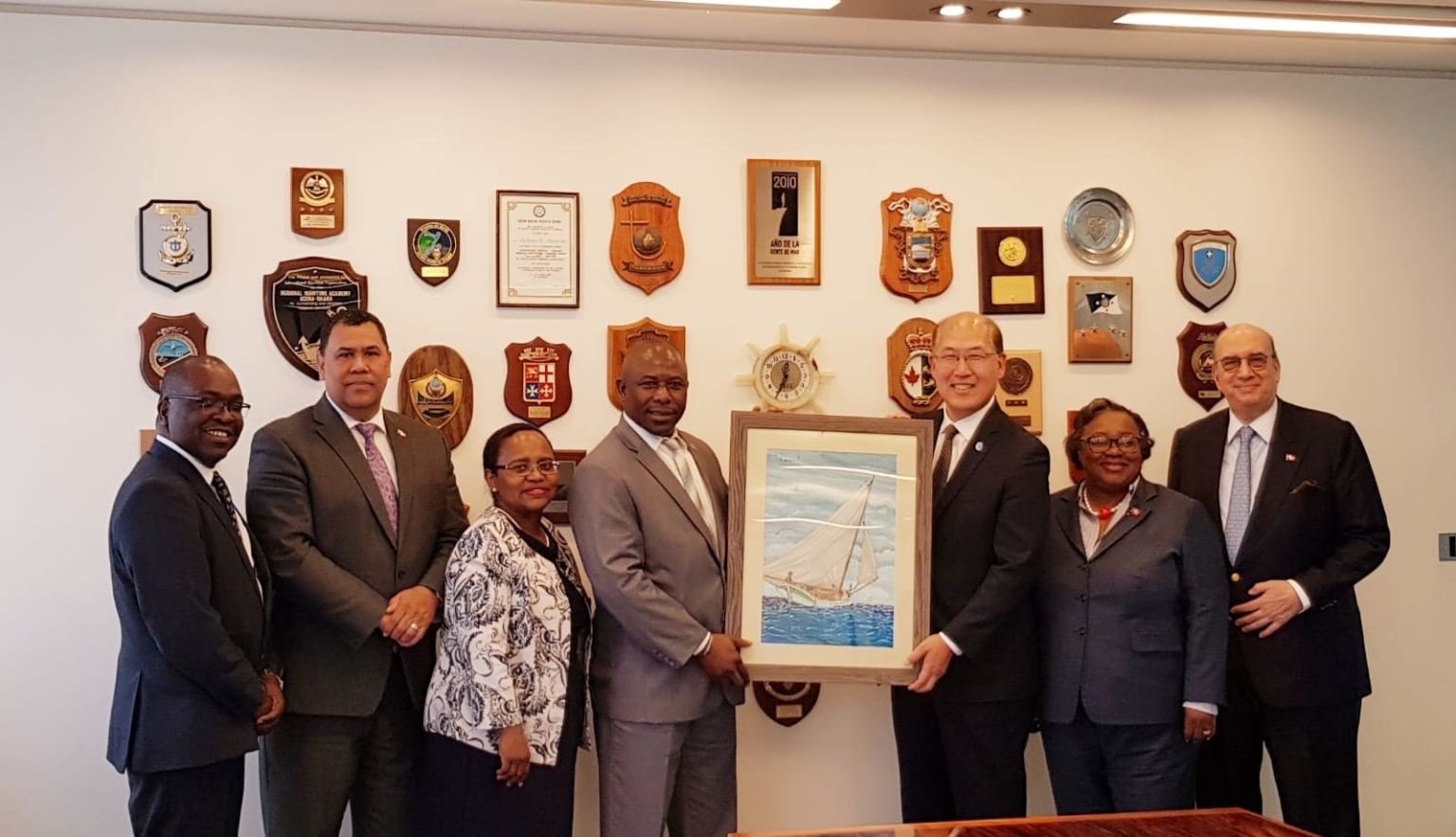 The Bahamas Minister of Transport and Local Governments leads high ...